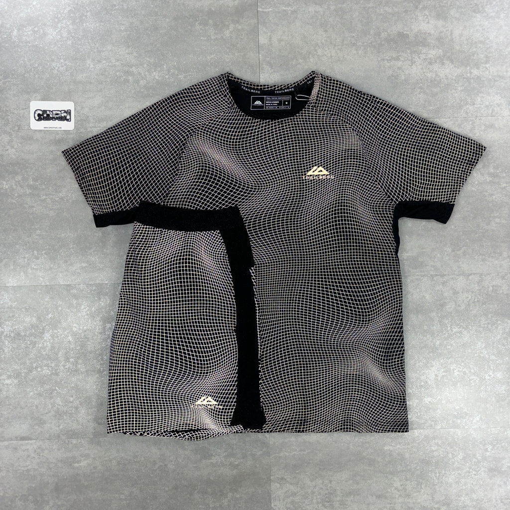Trailberg Aslect T-Shirt Black & Black Aspect Shorts Set
